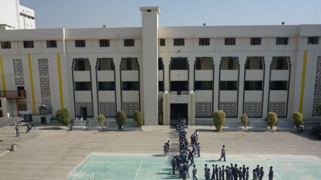 Top Ten Best Schools In Karachi With Fees & Admission Details | Bise World
